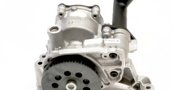 Vacuum / Oil Pump for VW Volkswagen 1.6 & 2.0 TDi - 04L145208H & 04L145208K