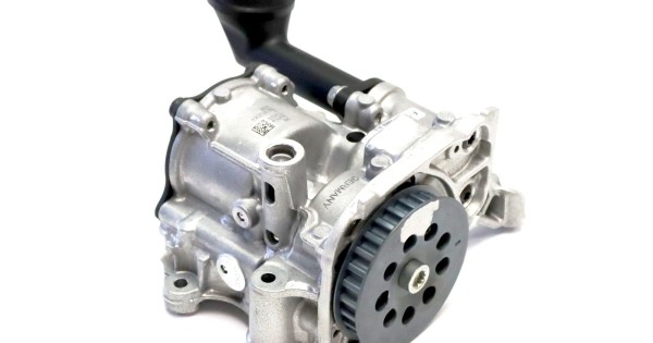 Vacuum / Oil Pump for VW Volkswagen Golf 1.6 & 2.0 TDi - 04L145208D